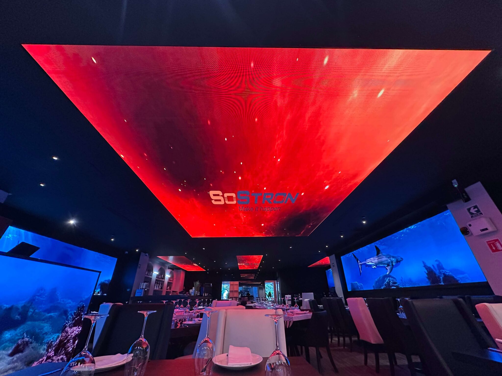 P2.5 Indoor LED Display Transforms Mexico Restaurant Experience - China ...